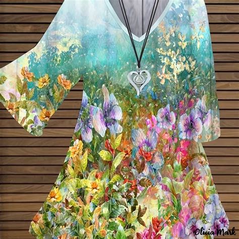 Olivia Mark Plus Size Casual Top Womens Plus Floral Print Half Sleeve V Neck Slight Stretch