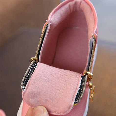 Удобные модные детские кожаные туфли для мальчиков и девочек на весну и осень повседневная