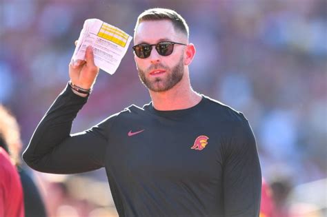Who Is Kliff Kingsbury Wife Pics Age Career Net Worth Journalelite