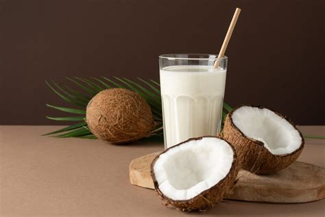 Coconut Milk Vs Coconut Water Whats The Difference The Healthy