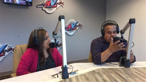 Nimsy Lopez Y Mickey Mulero En Vientos De Fe Nueva Vida FM