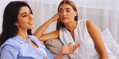 How To Tell If Your Best Friend Is Fake 18 Signs Yourtango