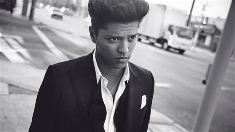 Bruno Mars Naakt De Studio In Qmusic