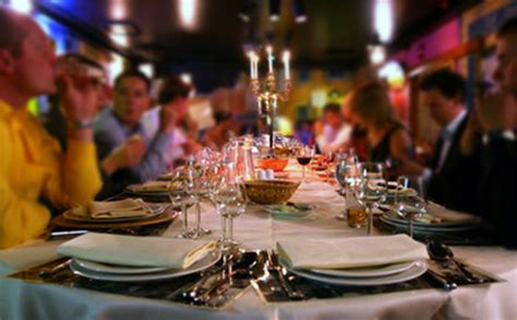 5 Maneras Para Sobrevivir A La Comida Familiar De Navidad Vinos De La