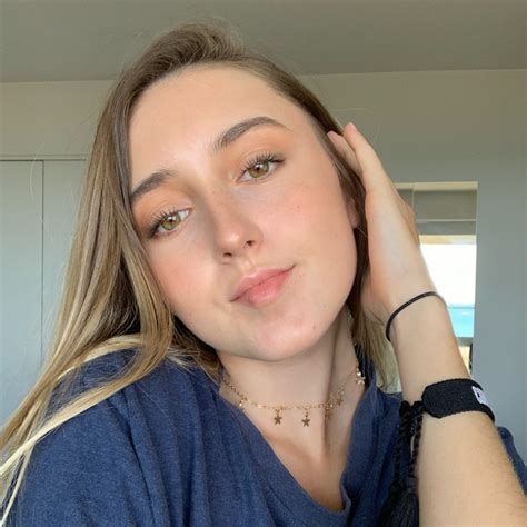 Eva Moulin Esma Ecole Supérieure Des Métiers Artistiques France Linkedin