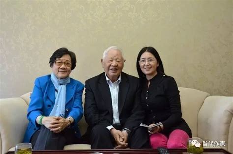费玲取暖的最好方式就是回家喝茶