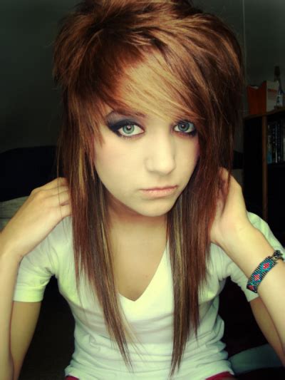Emo Frisuren Für Mädchengirls Emostyle Magazin Für Mädchen Und