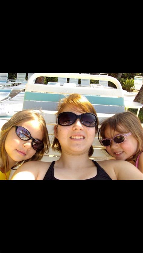 All Three Sisters At The Beach Mirrored Sunglasses Sunglasses Three