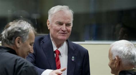 Ratko Mladić Na Pošti U Bačkoj Palanci Heroj