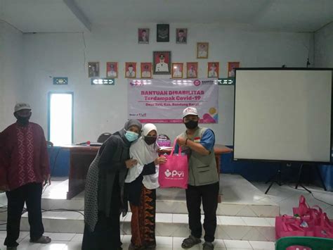 PYI Yatim Dan Zakat Salurkan Bantuan Untuk Lansia Dan Penyandang Disabilitas Panti Yatim Indonesia