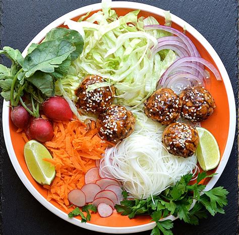 Asian Meatball Salad Theveglife