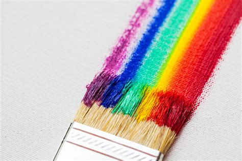 캔버스에 플랫 페인트 브러시와 멀티 컬러 무지개 브러시 스트로크 개인 장식품에 대한 스톡 사진 및 기타 이미지 개인 장식품