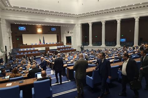 Обвинения към Белазелков работил в полза на ЧСИ и кредитори