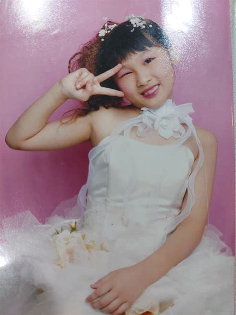 Mediacorp Actress Ke Le 25 Became A Getai Singer At 13 And Has No Intention Of Leaving The