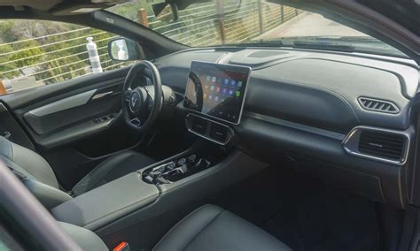 2023 Vinfast Vf8 First Drive Review