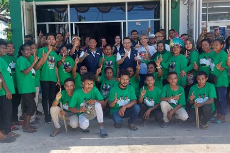 Relawan Pace Mace Di Sorong Deklarasikan Dukungan Untuk Amin Antara News