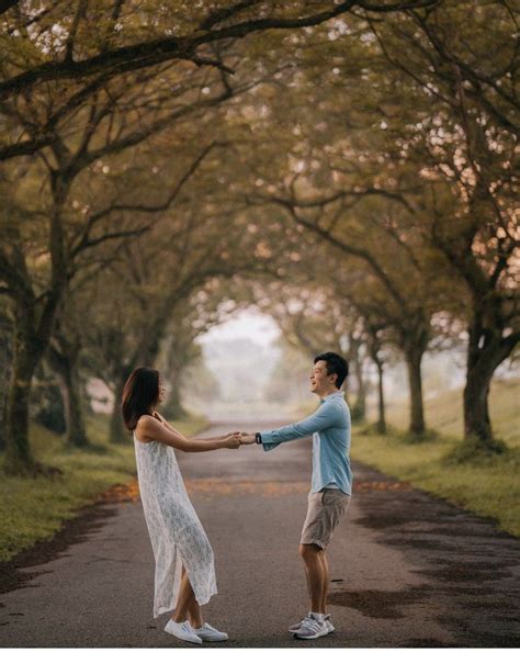 Pin By Momii Enz On Boulevard Pre Wedding Photoshoot Outdoor