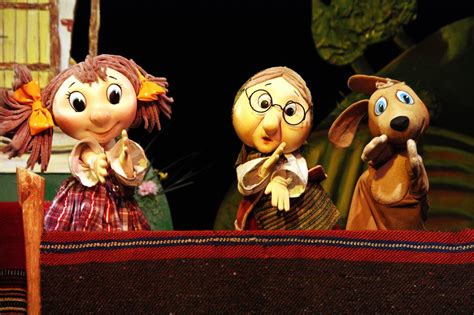 ДЯДО ВАДИ РЯПА Премиера Враца Драматично куклен театър Враца и театрална къща Мариета и