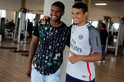 Fluminense Pode Ter Nova Dupla De Zaga Titular Para O Segundo Semestre