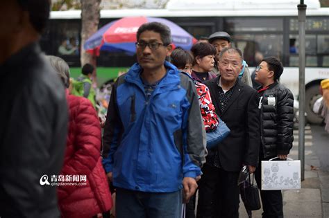 【青岛故事】大喜哥我被生活剪去了长发 青岛新闻网