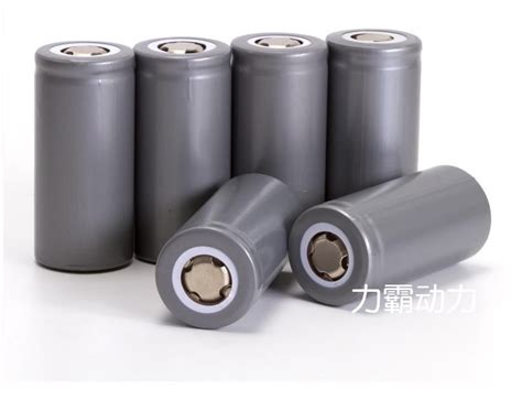 磷酸铁锂32650电池 32v 6000mah 32700电动车电池圆柱动力电池虎窝淘