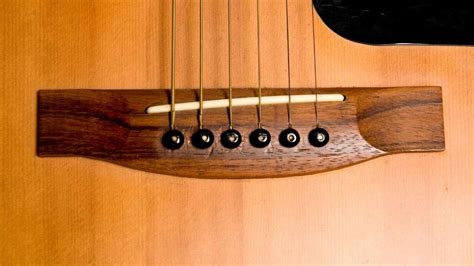 Why You Shouldnt Restring Your Guitar With The Same Strings Mozart Project