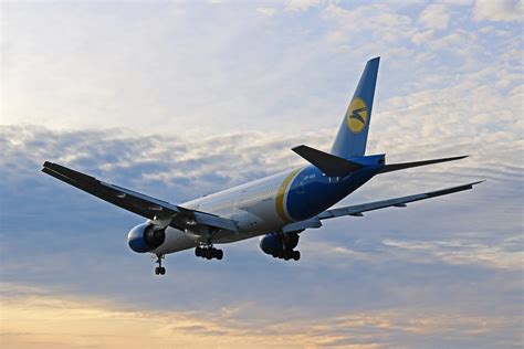 UR GOA Ukraine Int L Airlines Boeing ER Orenair Castaway