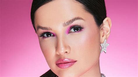 Ex BBB Juliette posa de biquíni vermelho para delírio dos seguidores