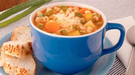 Prontas em até meia hora 5 receitas de sopas para o jantar