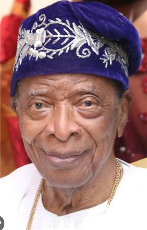 Senator Gbenga Daniel Pays Tribute To Late Dr Chris Ogunbanjo Apples