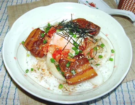 とろ～り卵の豚角煮丼 レシピ紹介 伊藤ハム