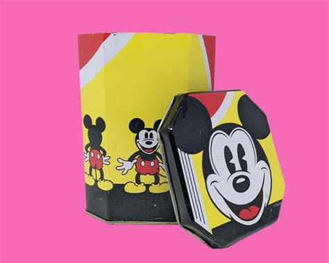 Vintage 1990s Walt Disneys Mickey Mouse Tin Box Myretrospectioninc