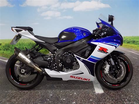 Gsxr 600 Wallpaper (64+ images)