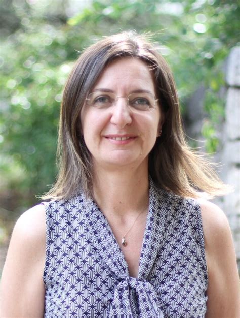 Nihan Kesim Çiçekli