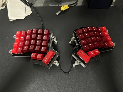 Iris Rev 4 0 Split Keyboard Computers And Tech Parts And Accessories