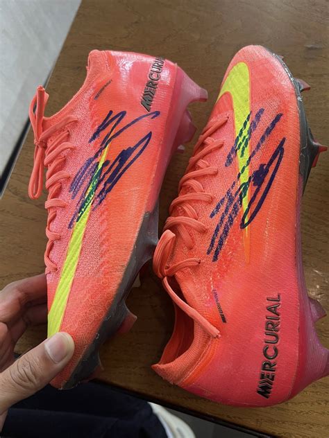 ໂທລະໂຄ່ງ Tholakhong Added A New Photo ໂທລະໂຄ່ງ Tholakhong