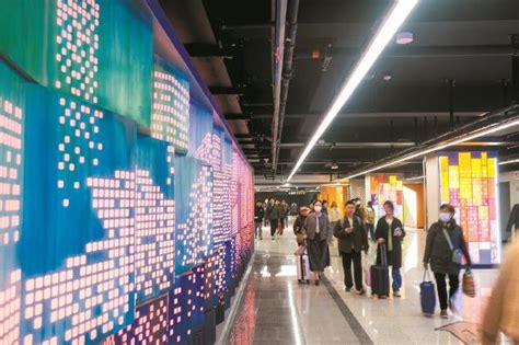 今起出行 轨交娄山关路站地下换乘通道启用 电子报详情页