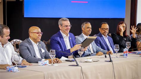 Presidente Abinader Encabeza Promulgación De La Ley Que Reconoce La