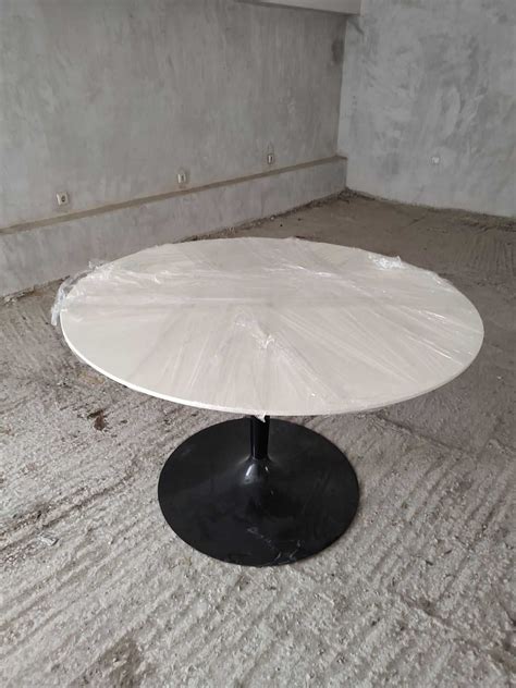 Кухненска маса със столове гр Варна Автогара • Olx Bg