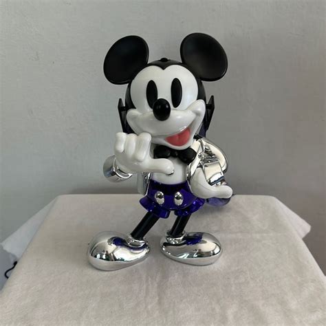 Disney 100 Mickey Mouse Sipper Platinum Disneyland Park Exclusive In