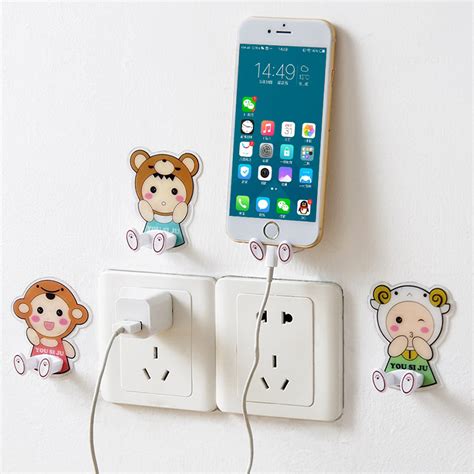 多功能插头挂钩粘钩强力粘胶免打孔电源线厨房墙壁插座收纳固定器 虎窝淘
