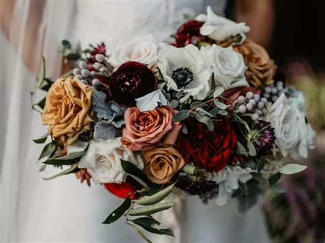 20 Ideas For A Whimsical Anemone Bouquet