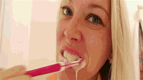 Very Sharp White Teeth Wmv 1280 720 Hd Bonnie And Clyde Clips4sale