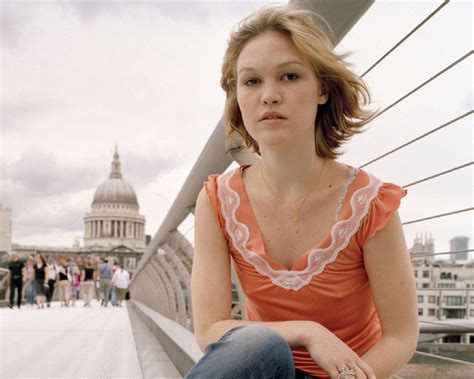 Julia Stiles Julia Stiles Wallpaper Fanpop