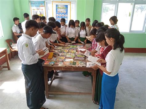 မြစ်သားမြို့နယ်တွင် Mobile Library စနစ်ဖြင့် ကျောင်းသား၊ကျောင်းသူများ