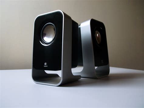 Review Bocinas Ls21 De Logitech Julio Montaño