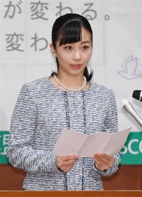 写真 6ページ目佳子さま25歳の進化するヘアメイク タレ目からクール系キャットアイへの変化に込められた意味 文春オンライン