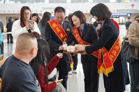 2025年春运｜长沙车务段春运启幕 预计发送旅客1262万人 新华网客户端