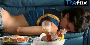 Alejandra Moffat Breasts Butt Scene In De Espaldas Al Mar Tnaflix Com