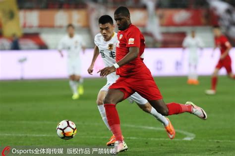 高清：中超王杰献首球 权健1 0恒丰终结连败【4】 体育 人民网